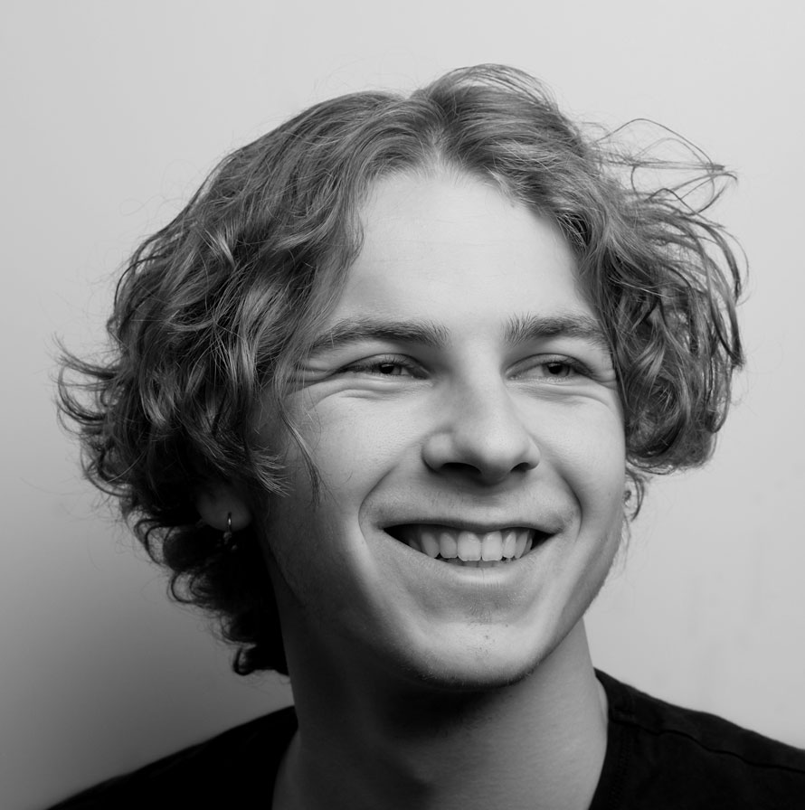 Best Curly Hairstyles for Men & How to Care for Them